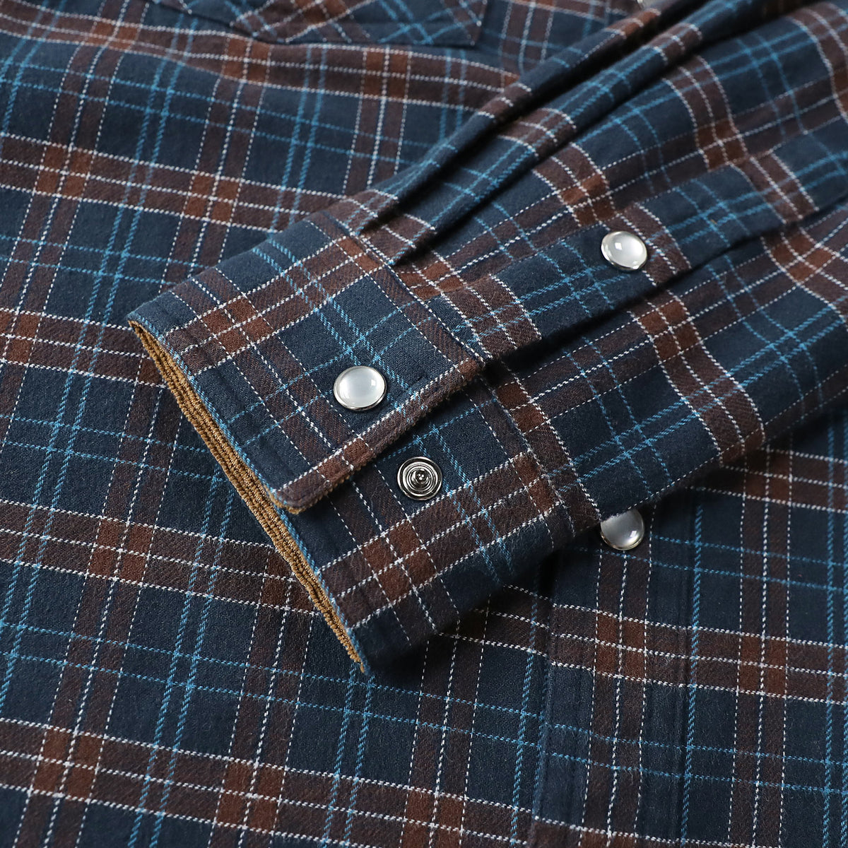 Dubinik® Men's Long Sleeve Pearl Snap Midweight Flannel Casual Western